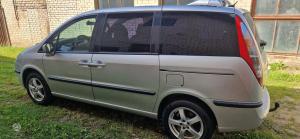 Grey Fiat Ulysse 2007 in Kaunas, with an engine capacity of 2.00 L and mileage of 345 thousand km for 2550 €, photo 8 on AUTOMOTO.COM.LV