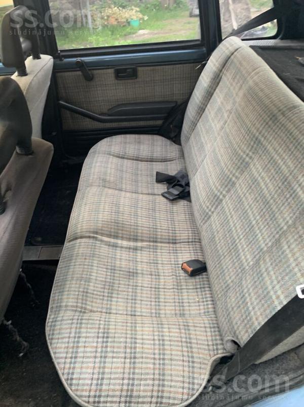 Blue Fiat Uno 1988 in Rezekne, with an engine capacity of 1.50 L and mileage of 332 thousand km for 500 €, photo 7 on AUTOMOTO.COM.LV
