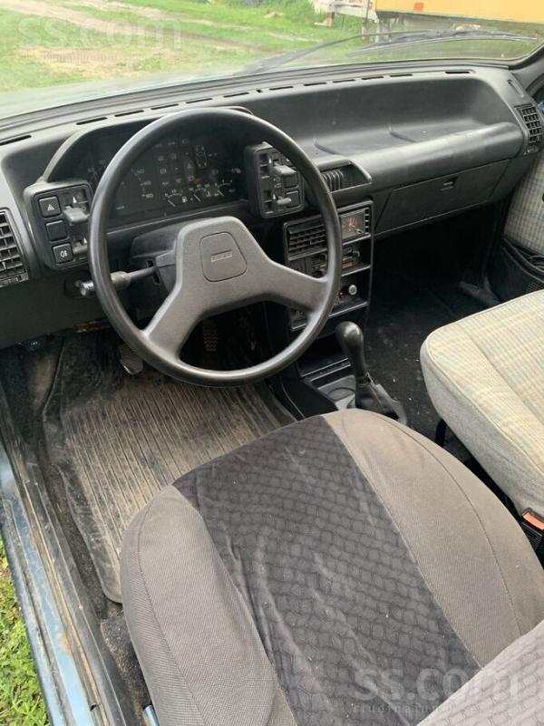 Blue Fiat Uno 1988 in Rezekne, with an engine capacity of 1.50 L and mileage of 332 thousand km for 500 €, photo 9 on AUTOMOTO.COM.LV