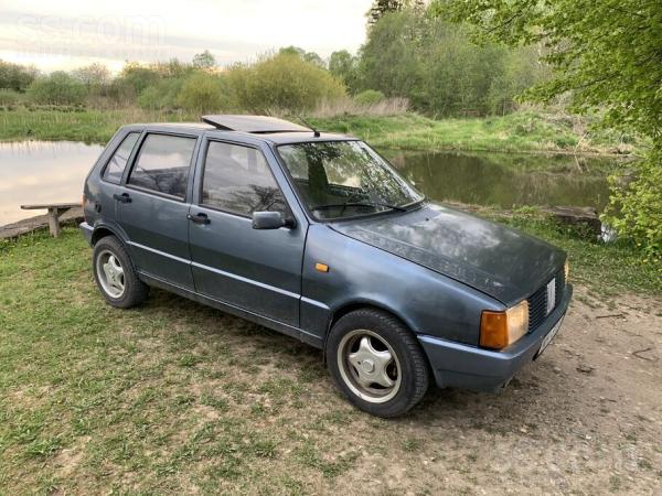 Zils Fiat Uno 1988 Rēzekne, ar dzinēja tilpumu 1.50 L un nobraukumu 332 tūkst. km par 500 €, foto 4 vietnē AUTOMOTO.COM.LV