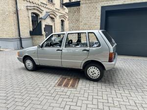 Pelēks Fiat Uno 1987 Rīga, ar dzinēja tilpumu 1.50 L un nobraukumu 70 tūkst. km par 8200 €, foto 6 vietnē AUTOMOTO.COM.LV