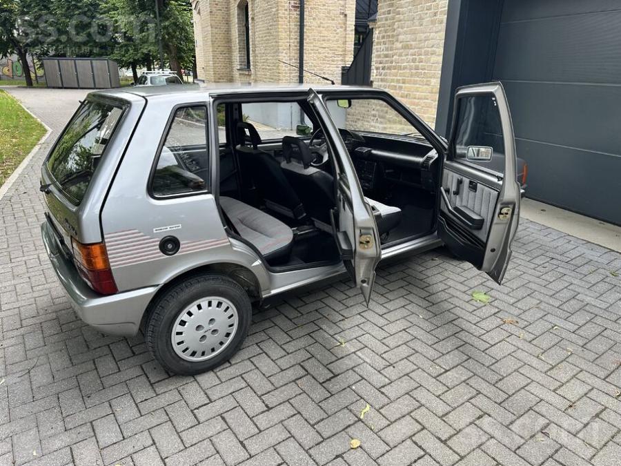 Pelēks Fiat Uno 1987 Rīga, ar dzinēja tilpumu 1.50 L un nobraukumu 70 tūkst. km par 8200 €, foto 7 vietnē AUTOMOTO.COM.LV