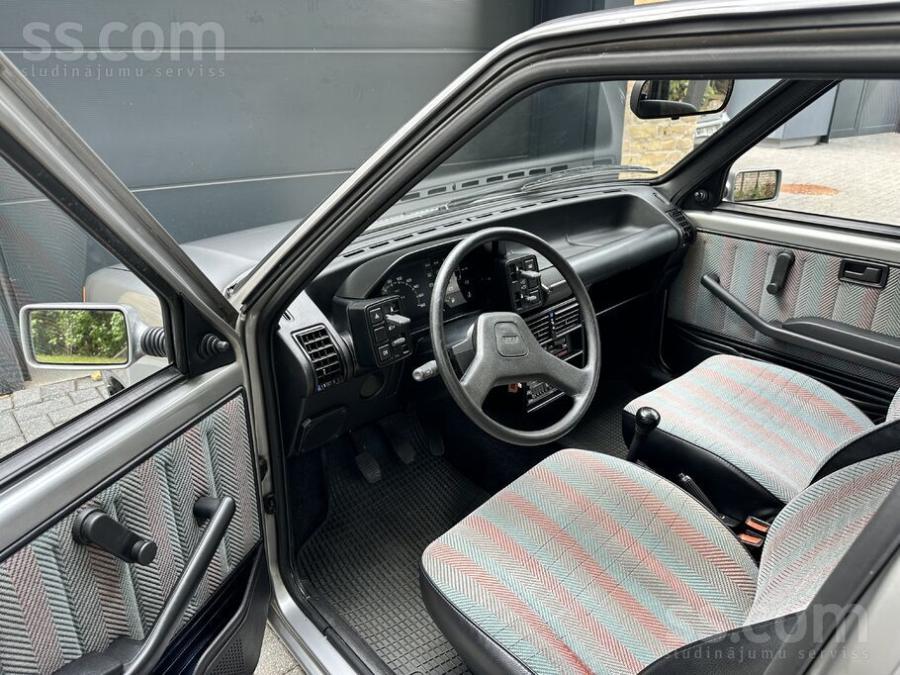 Pelēks Fiat Uno 1987 Rīga, ar dzinēja tilpumu 1.50 L un nobraukumu 70 tūkst. km par 8200 €, foto 8 vietnē AUTOMOTO.COM.LV