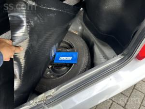 Pelēks Fiat Uno 1987 Rīga, ar dzinēja tilpumu 1.50 L un nobraukumu 70 tūkst. km par 8200 €, foto 14 vietnē AUTOMOTO.COM.LV
