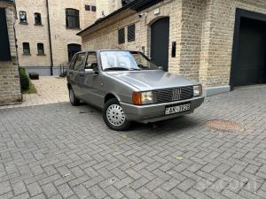 Pelēks Fiat Uno 1987 Rīga, ar dzinēja tilpumu 1.50 L un nobraukumu 70 tūkst. km par 8200 €, foto 16 vietnē AUTOMOTO.COM.LV