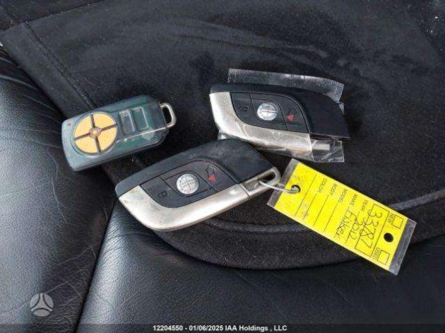 Black Fisker Karma 2012 in Klaipeda, with an engine capacity of 2.00 L and mileage of 55 thousand km for 12900 €, photo 5 on AUTOMOTO.COM.LV