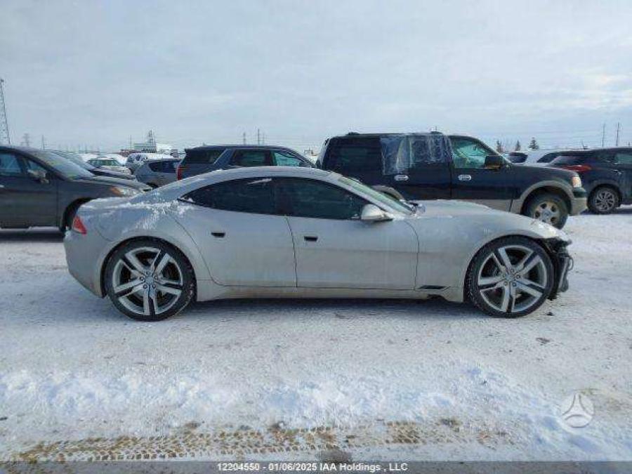 Black Fisker Karma 2012 in Klaipeda, with an engine capacity of 2.00 L and mileage of 55 thousand km for 12900 €, photo 6 on AUTOMOTO.COM.LV