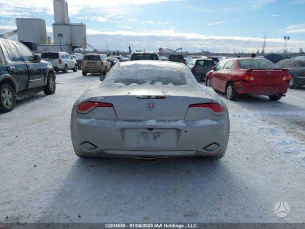 Black Fisker Karma 2012 in Klaipeda, with an engine capacity of 2.00 L and mileage of 55 thousand km for 12900 €, photo 9 on AUTOMOTO.COM.LV