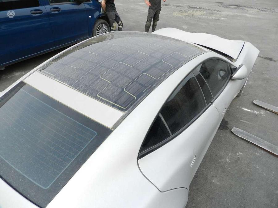 Black Fisker Karma 2012 in Klaipeda, with an engine capacity of 2.00 L and mileage of 55 thousand km for 12900 €, photo 17 on AUTOMOTO.COM.LV