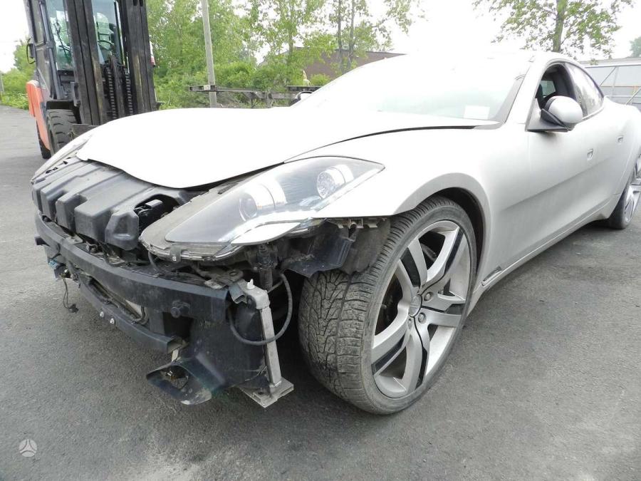 Black Fisker Karma 2012 in Klaipeda, with an engine capacity of 2.00 L and mileage of 55 thousand km for 12900 €, photo 18 on AUTOMOTO.COM.LV