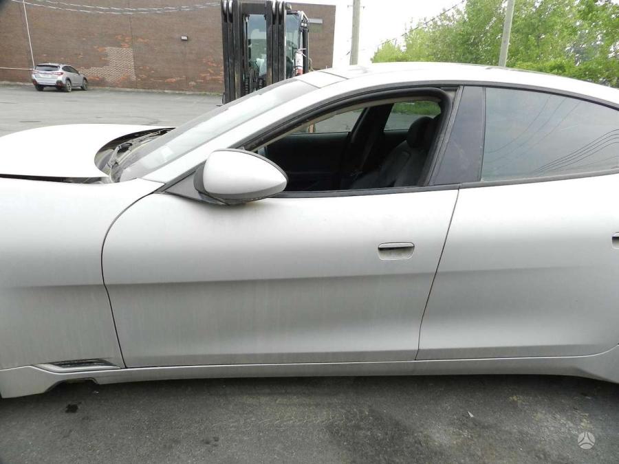 Black Fisker Karma 2012 in Klaipeda, with an engine capacity of 2.00 L and mileage of 55 thousand km for 12900 €, photo 20 on AUTOMOTO.COM.LV