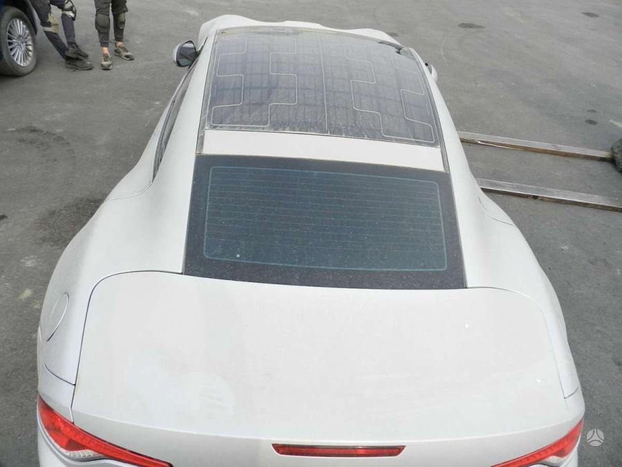 Black Fisker Karma 2012 in Klaipeda, with an engine capacity of 2.00 L and mileage of 55 thousand km for 12900 €, photo 24 on AUTOMOTO.COM.LV
