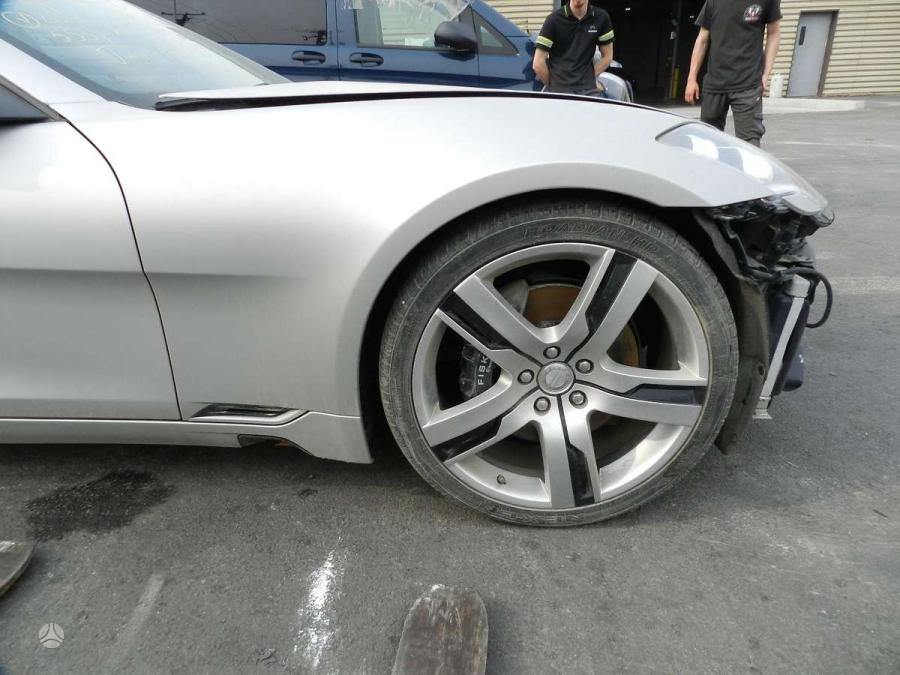 Black Fisker Karma 2012 in Klaipeda, with an engine capacity of 2.00 L and mileage of 55 thousand km for 12900 €, photo 31 on AUTOMOTO.COM.LV