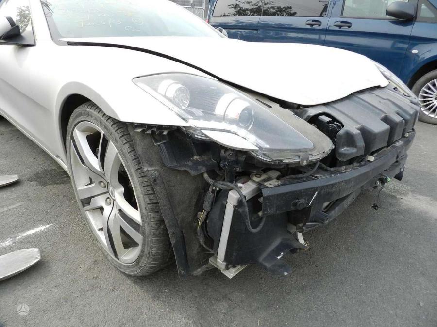 Black Fisker Karma 2012 in Klaipeda, with an engine capacity of 2.00 L and mileage of 55 thousand km for 12900 €, photo 32 on AUTOMOTO.COM.LV