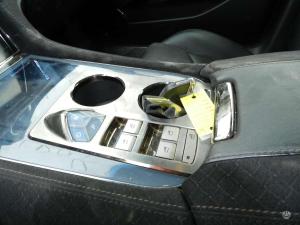 Black Fisker Karma 2012 in Klaipeda, with an engine capacity of 2.00 L and mileage of 55 thousand km for 12900 €, photo 34 on AUTOMOTO.COM.LV