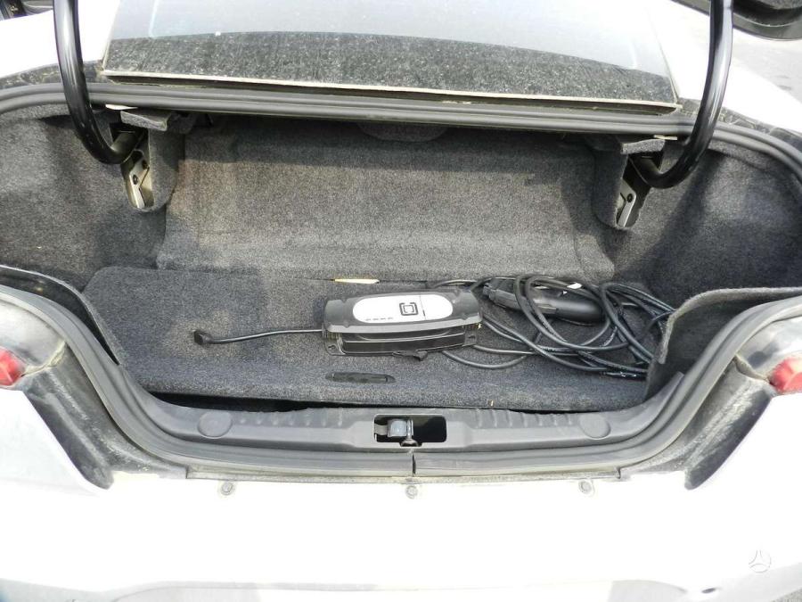 Black Fisker Karma 2012 in Klaipeda, with an engine capacity of 2.00 L and mileage of 55 thousand km for 12900 €, photo 36 on AUTOMOTO.COM.LV