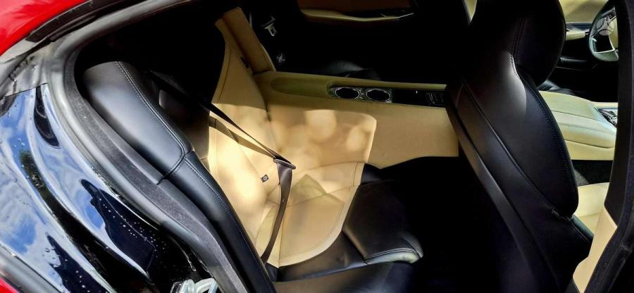 Melns Fisker Karma 2012 Tauragė, ar dzinēja tilpumu 2.00 L un nobraukumu 89 tūkst. km par 25400 €, foto 37 vietnē AUTOMOTO.COM.LV