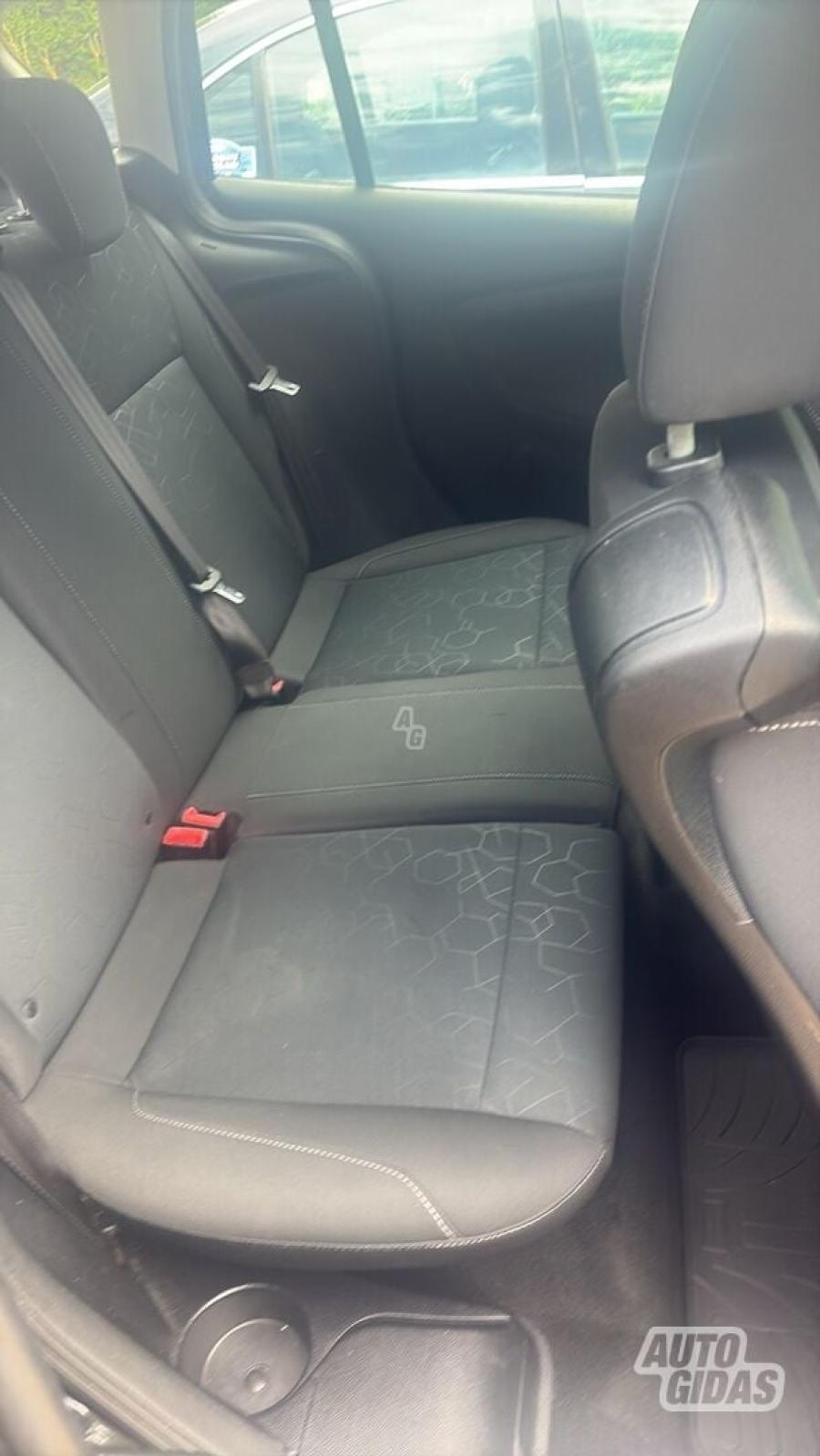 Melns Ford B-Max 2013 Kauņa, ar dzinēja tilpumu 1.60 L un nobraukumu 240 tūkst. km par 2850 €, foto 6 vietnē AUTOMOTO.COM.LV
