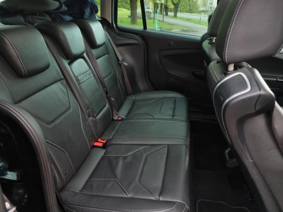 Black Ford B-Max 2014 in Riga, with an engine capacity of 1.20 L and mileage of 198 thousand km for 5770 €, photo 20 on AUTOMOTO.COM.LV