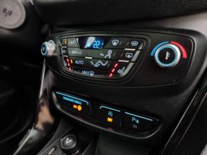 Black Ford B-Max 2014 in Riga, with an engine capacity of 1.20 L and mileage of 198 thousand km for 5770 €, photo 25 on AUTOMOTO.COM.LV