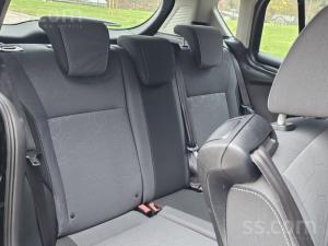 Black Ford B-Max 2014 in Riga, with an engine capacity of 1.50 L and mileage of 221 thousand km for 4790 €, photo 12 on AUTOMOTO.COM.LV