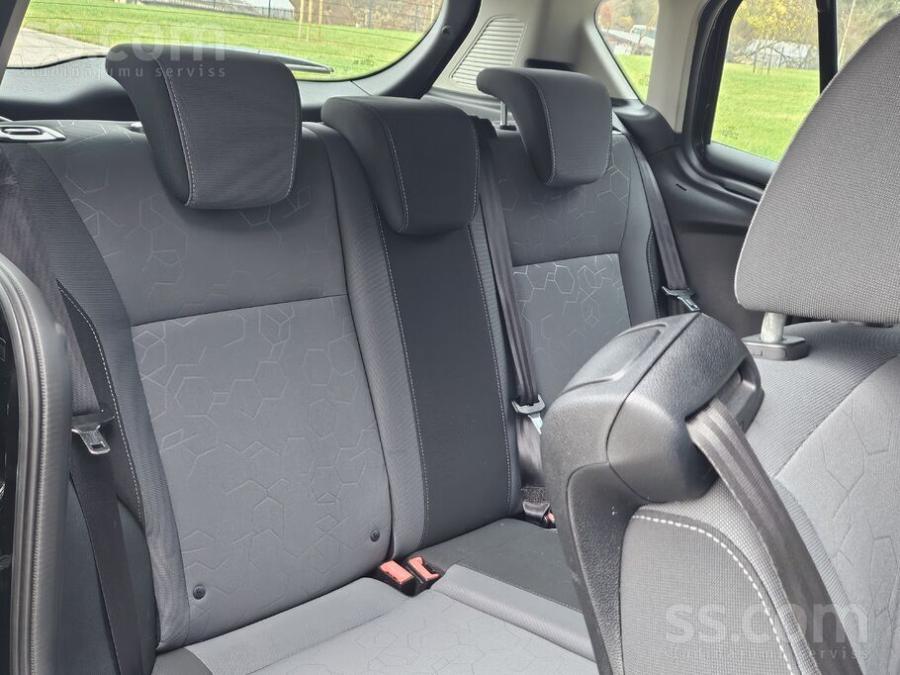 Black Ford B-Max 2014 in Riga, with an engine capacity of 1.50 L and mileage of 221 thousand km for 4790 €, photo 12 on AUTOMOTO.COM.LV