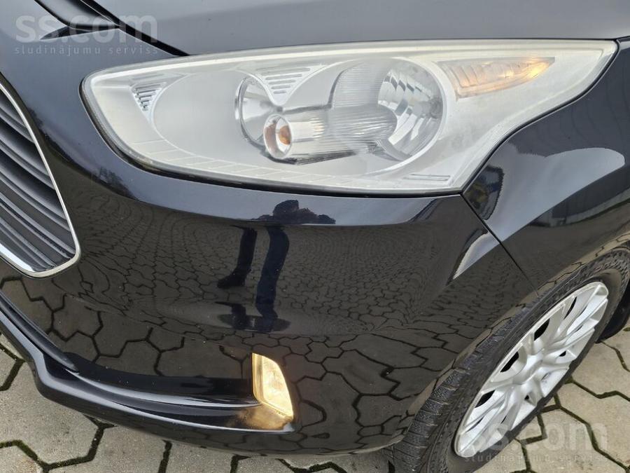 Black Ford B-Max 2014 in Riga, with an engine capacity of 1.50 L and mileage of 221 thousand km for 4790 €, photo 27 on AUTOMOTO.COM.LV