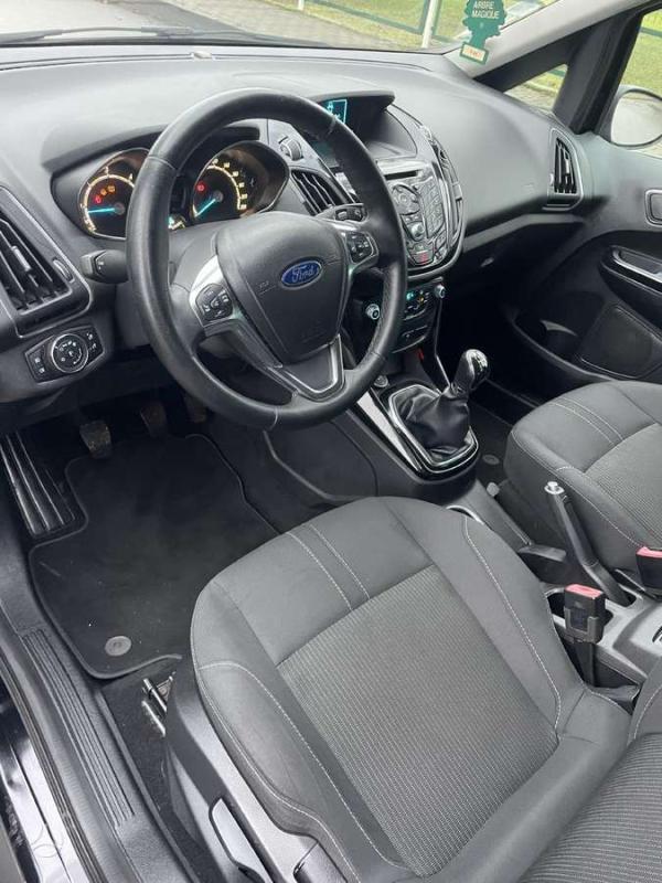 Melns Ford B-Max 2016 Tauragė, ar dzinēja tilpumu 1.50 L un nobraukumu 120 tūkst. km par 4300 €, foto 9 vietnē AUTOMOTO.COM.LV