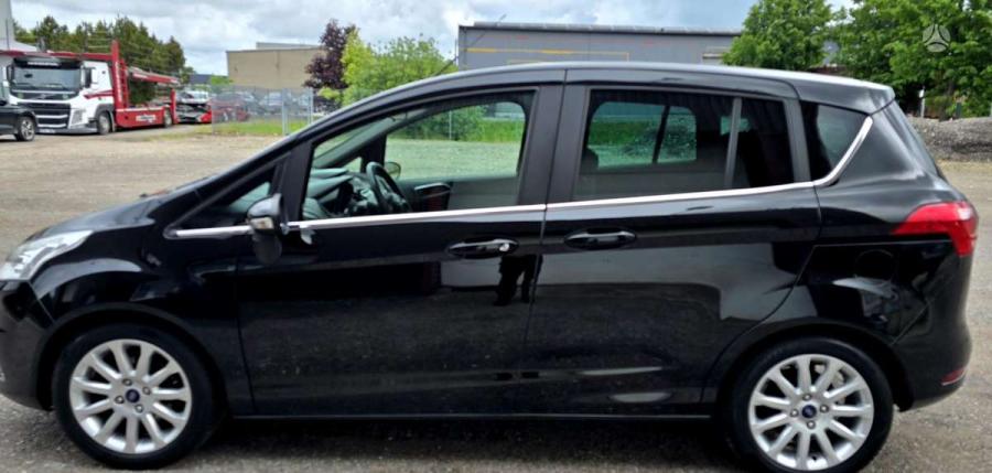 Black Ford B-Max 2017 in Kretinga, with an engine capacity of 1.00 L and mileage of 186 thousand km for 5550 €, photo 11 on AUTOMOTO.COM.LV