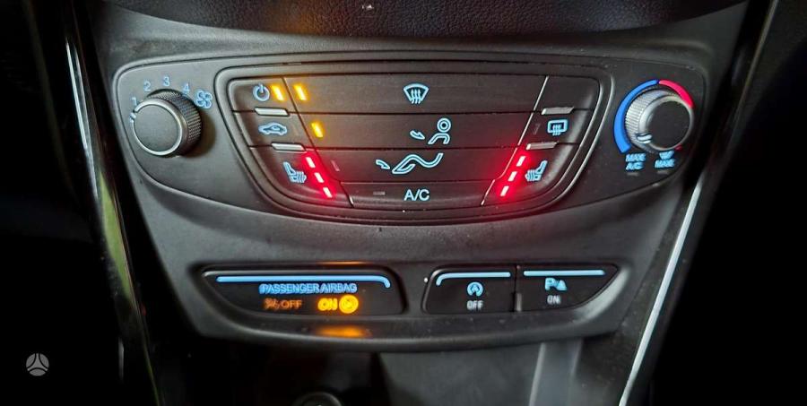 Black Ford B-Max 2017 in Kretinga, with an engine capacity of 1.00 L and mileage of 186 thousand km for 5550 €, photo 14 on AUTOMOTO.COM.LV