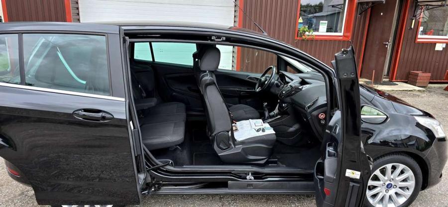 Black Ford B-Max 2017 in Kretinga, with an engine capacity of 1.00 L and mileage of 186 thousand km for 5550 €, photo 24 on AUTOMOTO.COM.LV