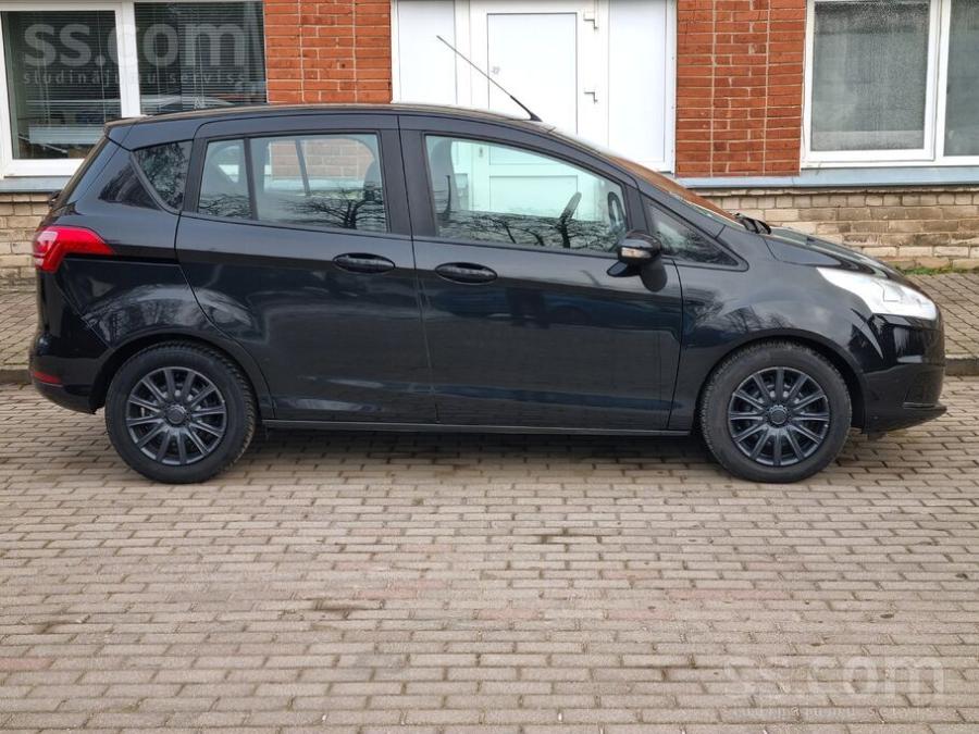 Melns Ford B-Max 2014 Ogre, ar dzinēja tilpumu 1.00 L un nobraukumu 147 tūkst. km par 4550 €, foto 5 vietnē AUTOMOTO.COM.LV