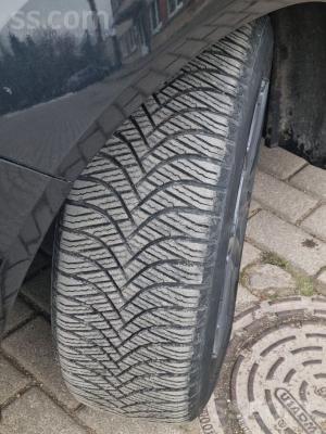 Melns Ford B-Max 2014 Ogre, ar dzinēja tilpumu 1.00 L un nobraukumu 147 tūkst. km par 4550 €, foto 20 vietnē AUTOMOTO.COM.LV