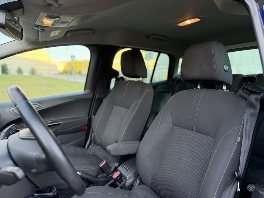 Blue Ford B-Max 2016 in Vilnius, with an engine capacity of 1.00 L and mileage of 146 thousand km for 5350 €, photo 9 on AUTOMOTO.COM.LV