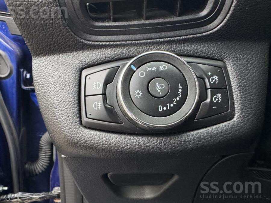 Zils Ford B-Max 2014 Cēsis, ar dzinēja tilpumu 1.60 L un nobraukumu 0 tūkst. km par 4950 €, foto 26 vietnē AUTOMOTO.COM.LV
