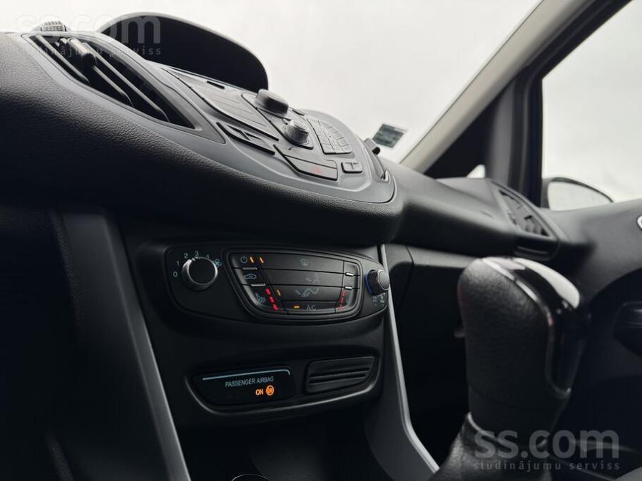 Zils Ford B-Max 2014 Cēsis, ar dzinēja tilpumu 1.60 L un nobraukumu 0 tūkst. km par 4950 €, foto 29 vietnē AUTOMOTO.COM.LV