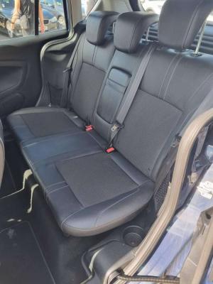 Blue Ford B-Max 2016 in Taurage, with an engine capacity of 1.50 L and mileage of 244 thousand km for 4700 €, photo 7 on AUTOMOTO.COM.LV