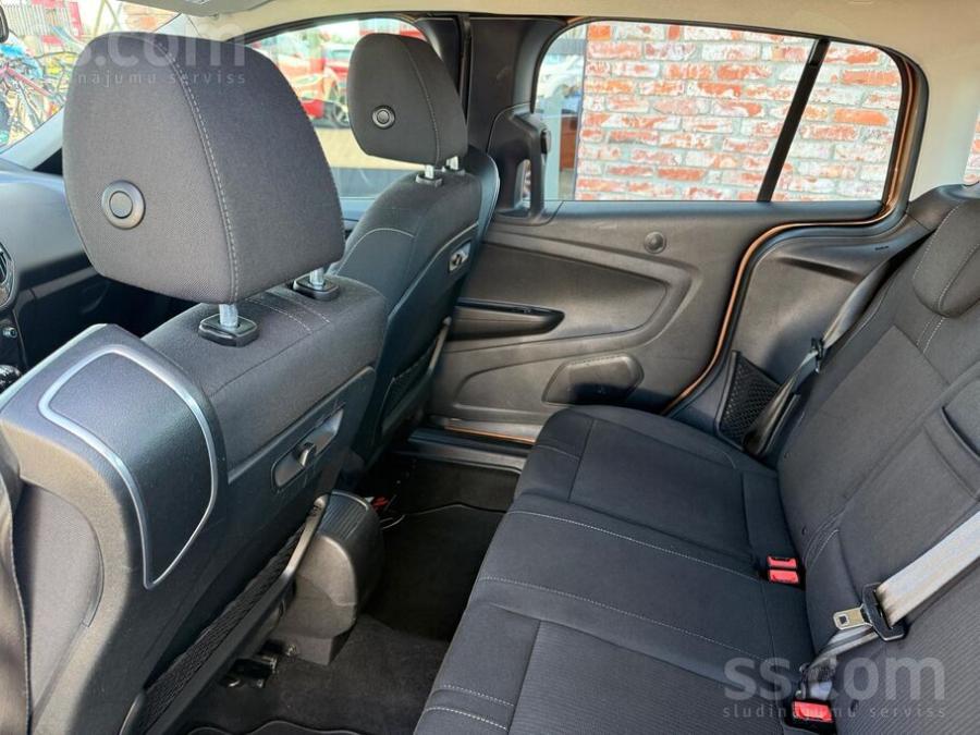 Brūns Ford B-Max 2016 Talsi, ar dzinēja tilpumu 1.50 L un nobraukumu 179 tūkst. km par 7700 €, foto 14 vietnē AUTOMOTO.COM.LV