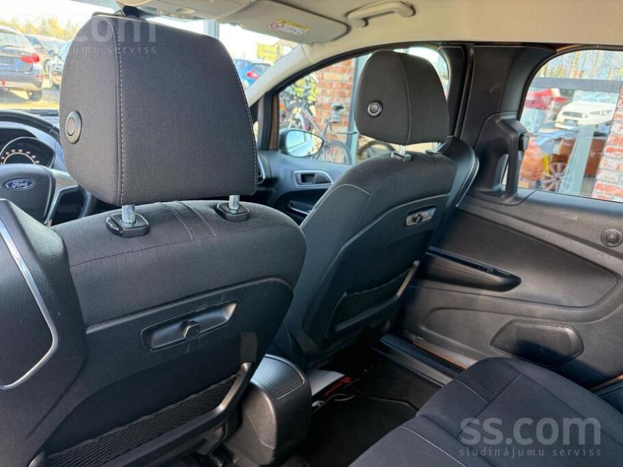 Brūns Ford B-Max 2016 Talsi, ar dzinēja tilpumu 1.50 L un nobraukumu 179 tūkst. km par 7700 €, foto 15 vietnē AUTOMOTO.COM.LV