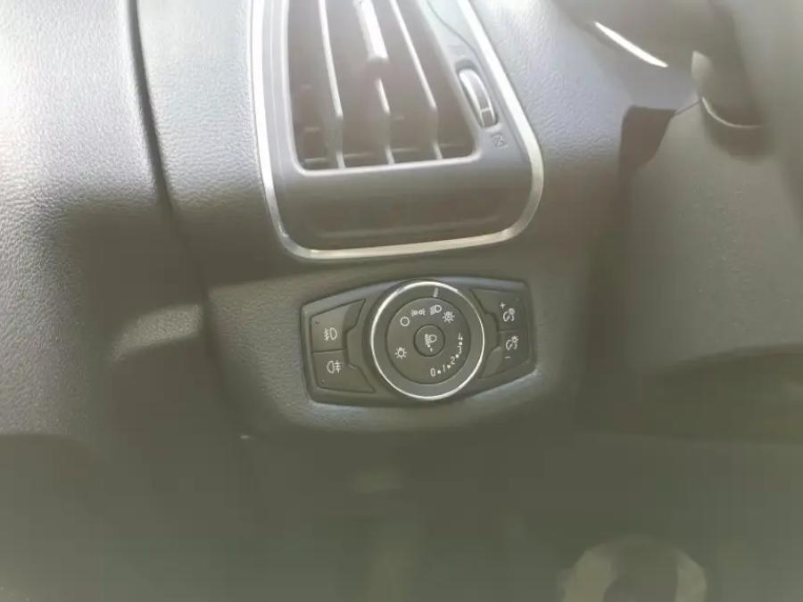 Brown Ford B-Max 2012 in Kuldiga, with an engine capacity of 1.50 L and mileage of 212 thousand km for 4800 €, photo 18 on AUTOMOTO.COM.LV