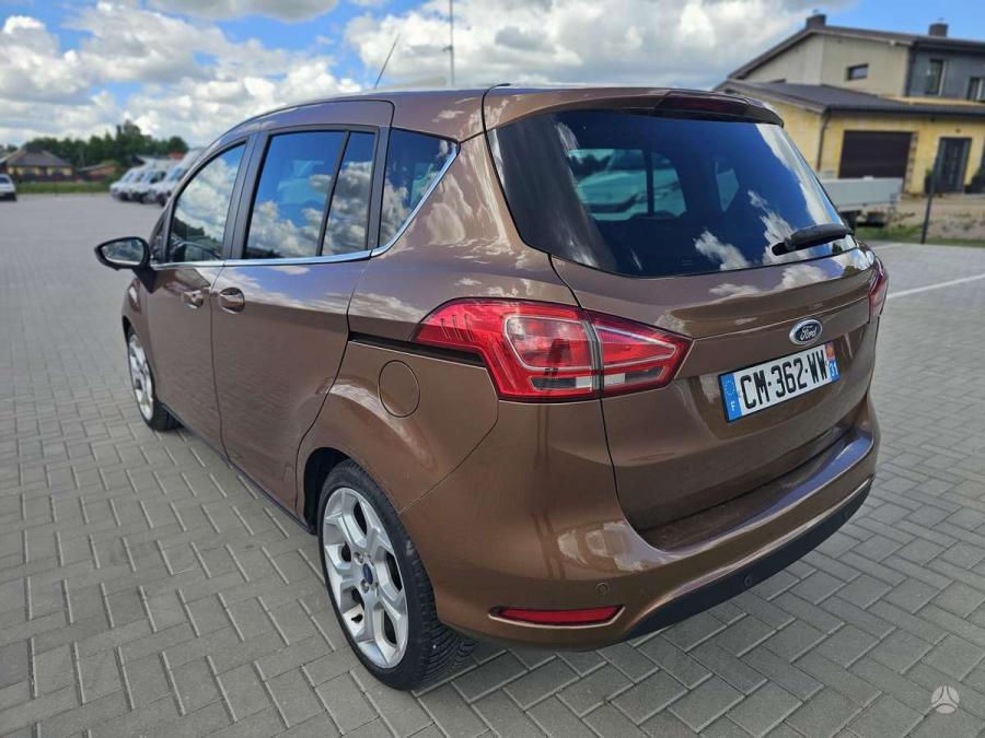 Brown Ford B-Max 2012 in Taurage, with an engine capacity of 1.60 L and mileage of 227 thousand km for 3900 €, photo 6 on AUTOMOTO.COM.LV