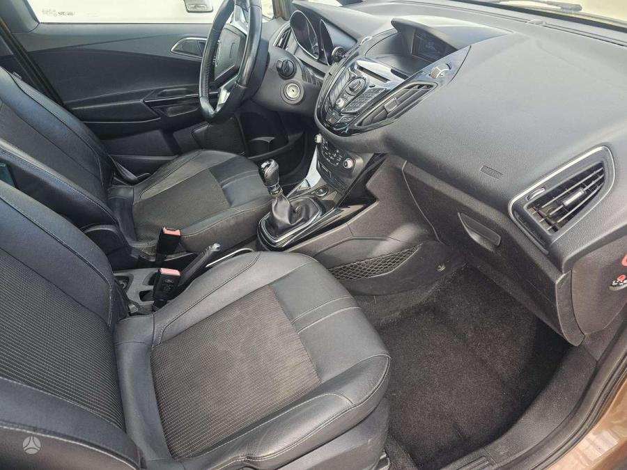 Brown Ford B-Max 2012 in Taurage, with an engine capacity of 1.60 L and mileage of 227 thousand km for 3900 €, photo 11 on AUTOMOTO.COM.LV