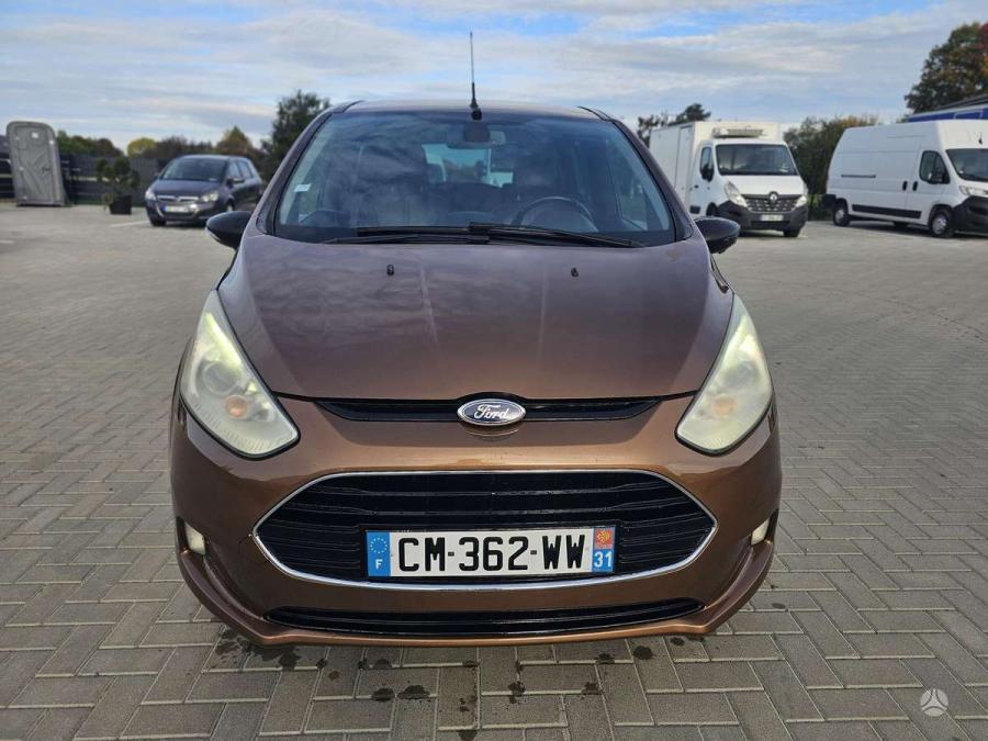 Brown Ford B-Max 2012 in Taurage, with an engine capacity of 1.60 L and mileage of 227 thousand km for 3700 €, photo 1 on AUTOMOTO.COM.LV