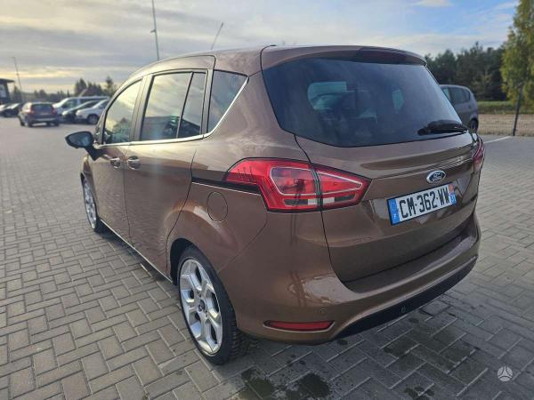 Brown Ford B-Max 2012 in Taurage, with an engine capacity of 1.60 L and mileage of 227 thousand km for 3700 €, photo 6 on AUTOMOTO.COM.LV