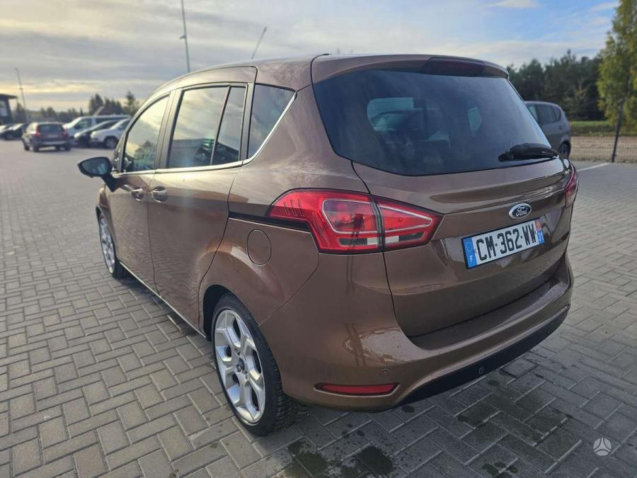 Brown Ford B-Max 2012 in Taurage, with an engine capacity of 1.60 L and mileage of 227 thousand km for 3700 €, photo 6 on AUTOMOTO.COM.LV