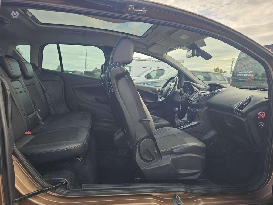 Brown Ford B-Max 2012 in Taurage, with an engine capacity of 1.60 L and mileage of 227 thousand km for 3700 €, photo 9 on AUTOMOTO.COM.LV