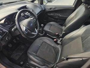 Brown Ford B-Max 2012 in Taurage, with an engine capacity of 1.60 L and mileage of 227 thousand km for 3700 €, photo 13 on AUTOMOTO.COM.LV