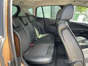 Brūns Ford B-Max 2013 Talsi, ar dzinēja tilpumu 1.60 L un nobraukumu 220 tūkst. km par 4400 €, foto 8 vietnē AUTOMOTO.COM.LV