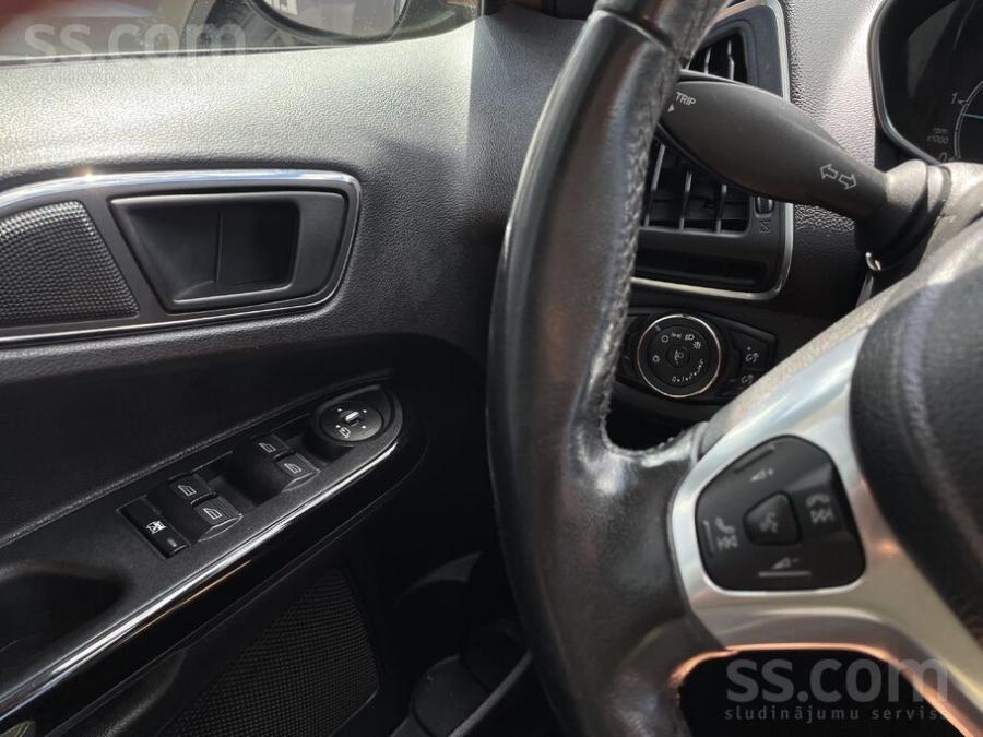 Brūns Ford B-Max 2013 Talsi, ar dzinēja tilpumu 1.60 L un nobraukumu 220 tūkst. km par 4400 €, foto 13 vietnē AUTOMOTO.COM.LV
