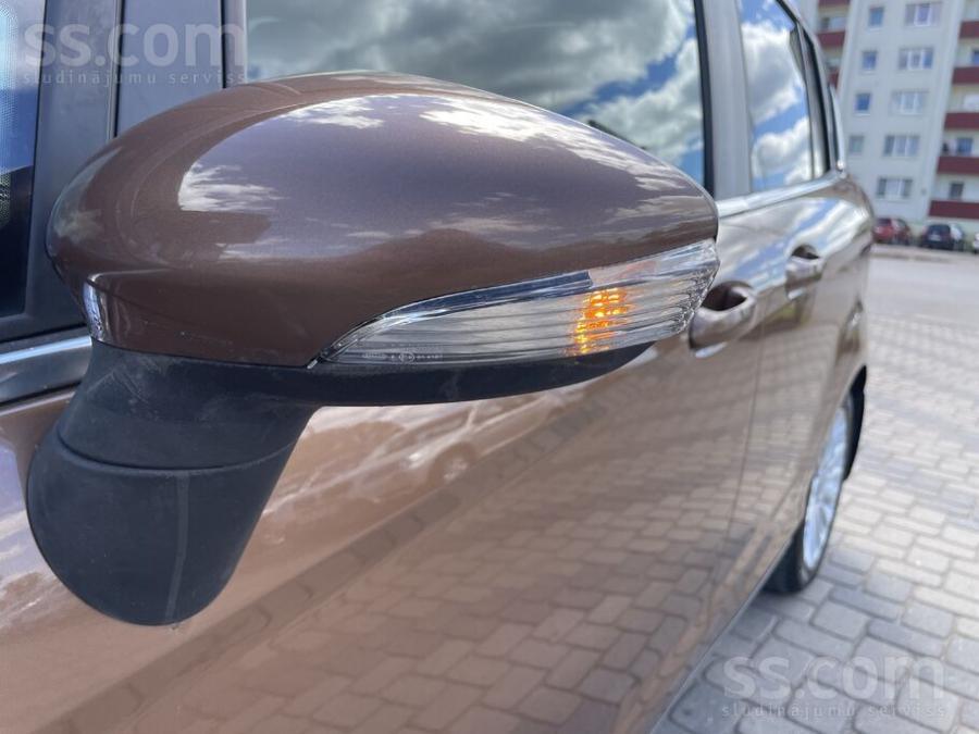 Brūns Ford B-Max 2013 Talsi, ar dzinēja tilpumu 1.60 L un nobraukumu 220 tūkst. km par 4400 €, foto 25 vietnē AUTOMOTO.COM.LV